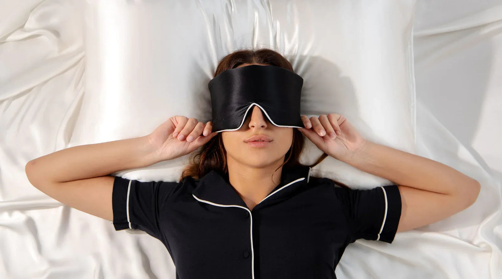 Cotton vs Silk: Which Is Best for Your Sleep